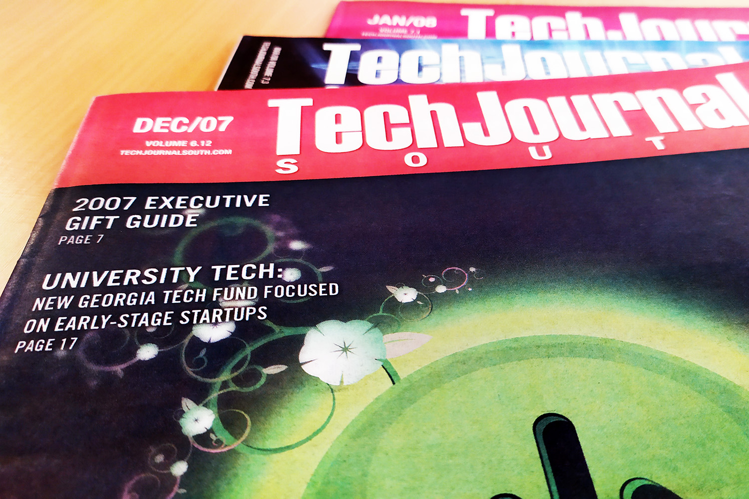 TechJournal South | Carlos Yabar | Logo, publication, print, digital design